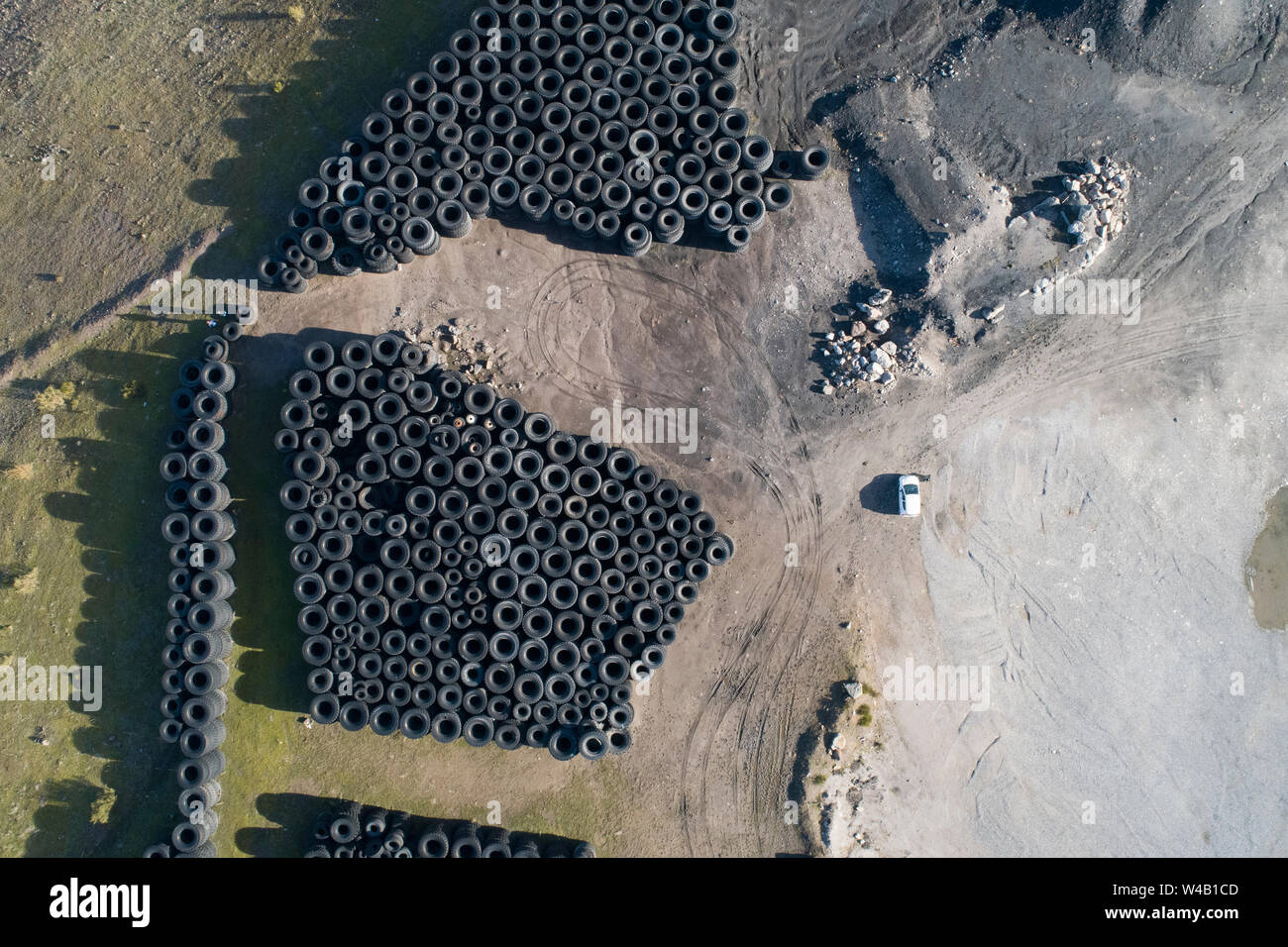 Machine graveyard hi-res stock photography and images - Alamy