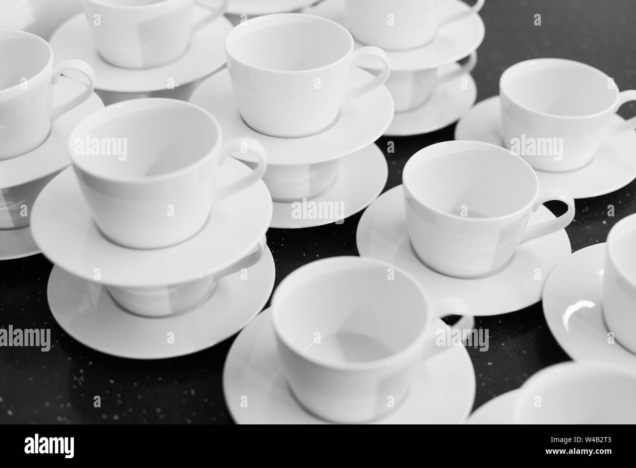 Empty tea cups hi-res stock photography and images - Alamy
