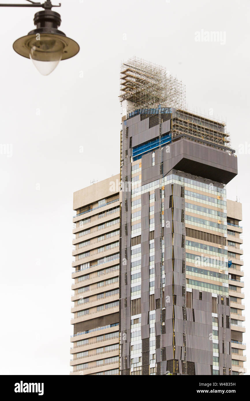 Guy's hospital tower Stock Photo - Alamy