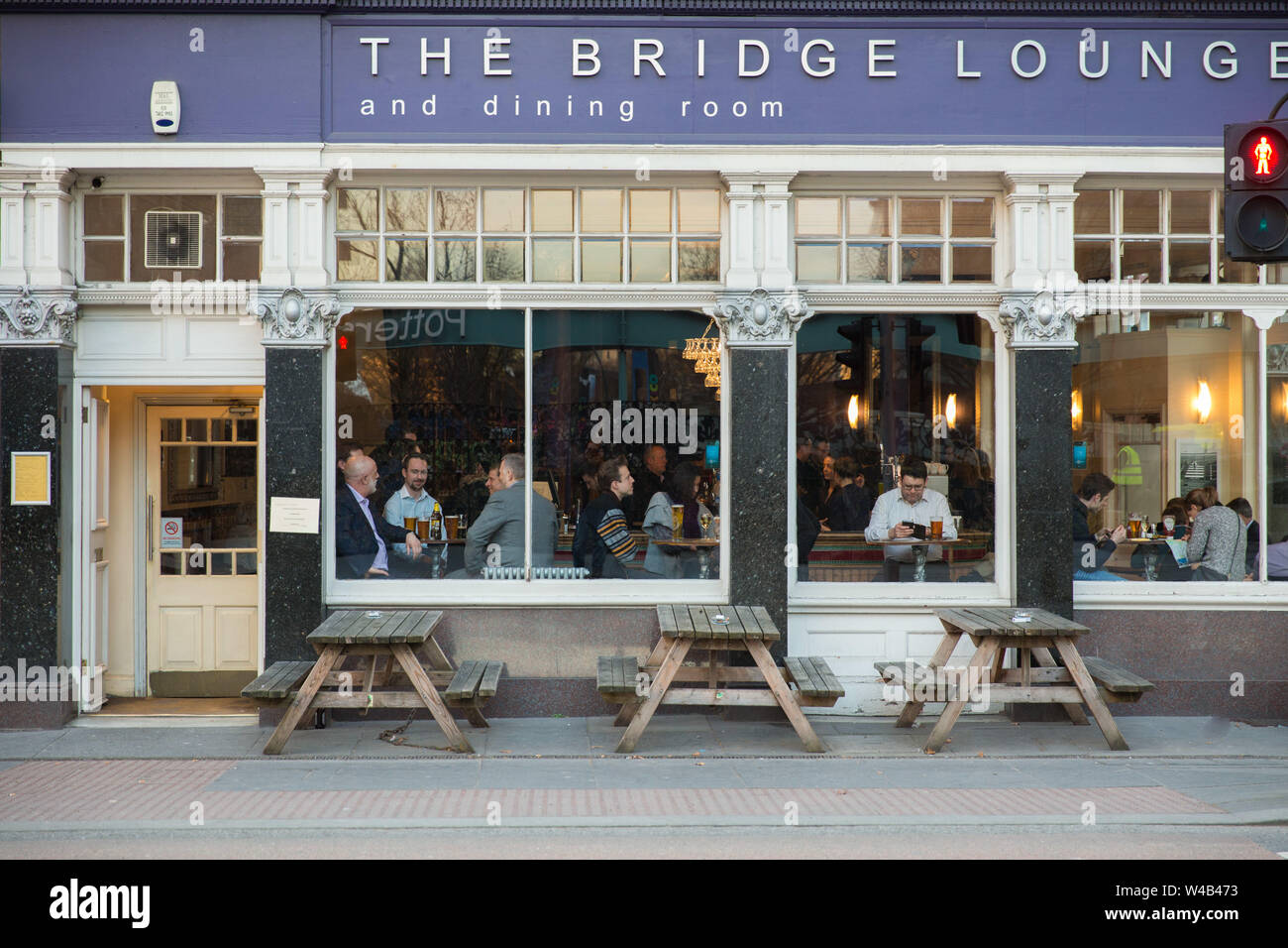 The bridge lounge hi-res stock photography and images - Alamy