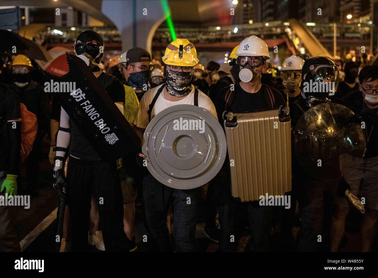 Bill shield hi-res stock photography and images - Alamy