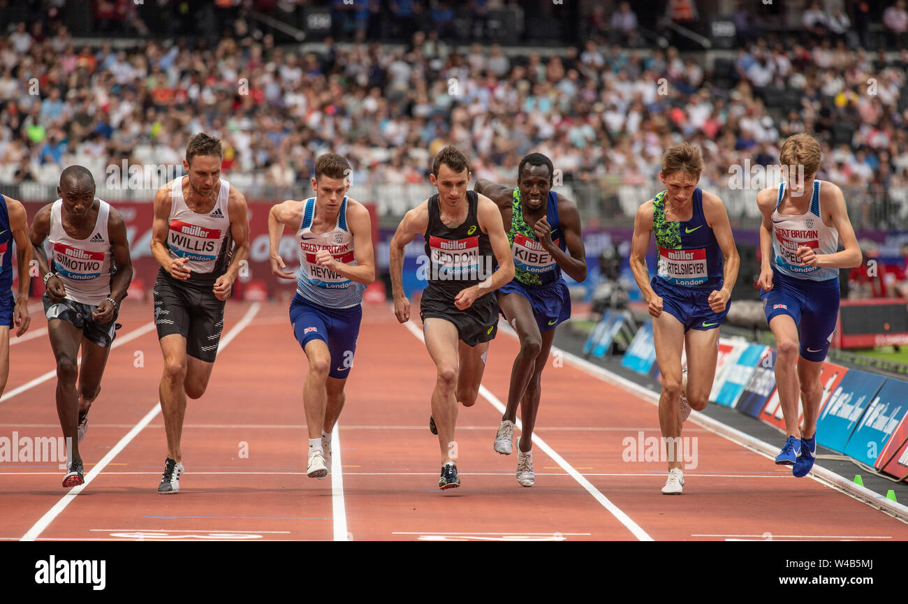1 mile race hi-res stock photography and images - Alamy