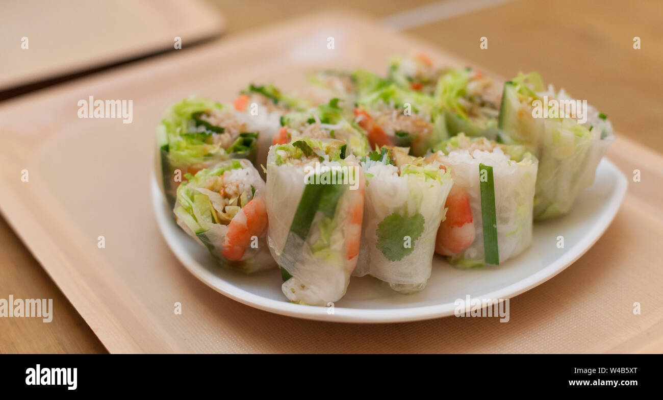 Goi cuon spring rolls hi-res stock photography and images - Alamy