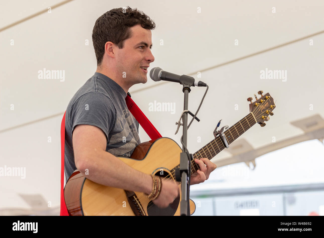 Conor Ward is a singer/songwriter from Co. Mayo in the West of Ireland ...