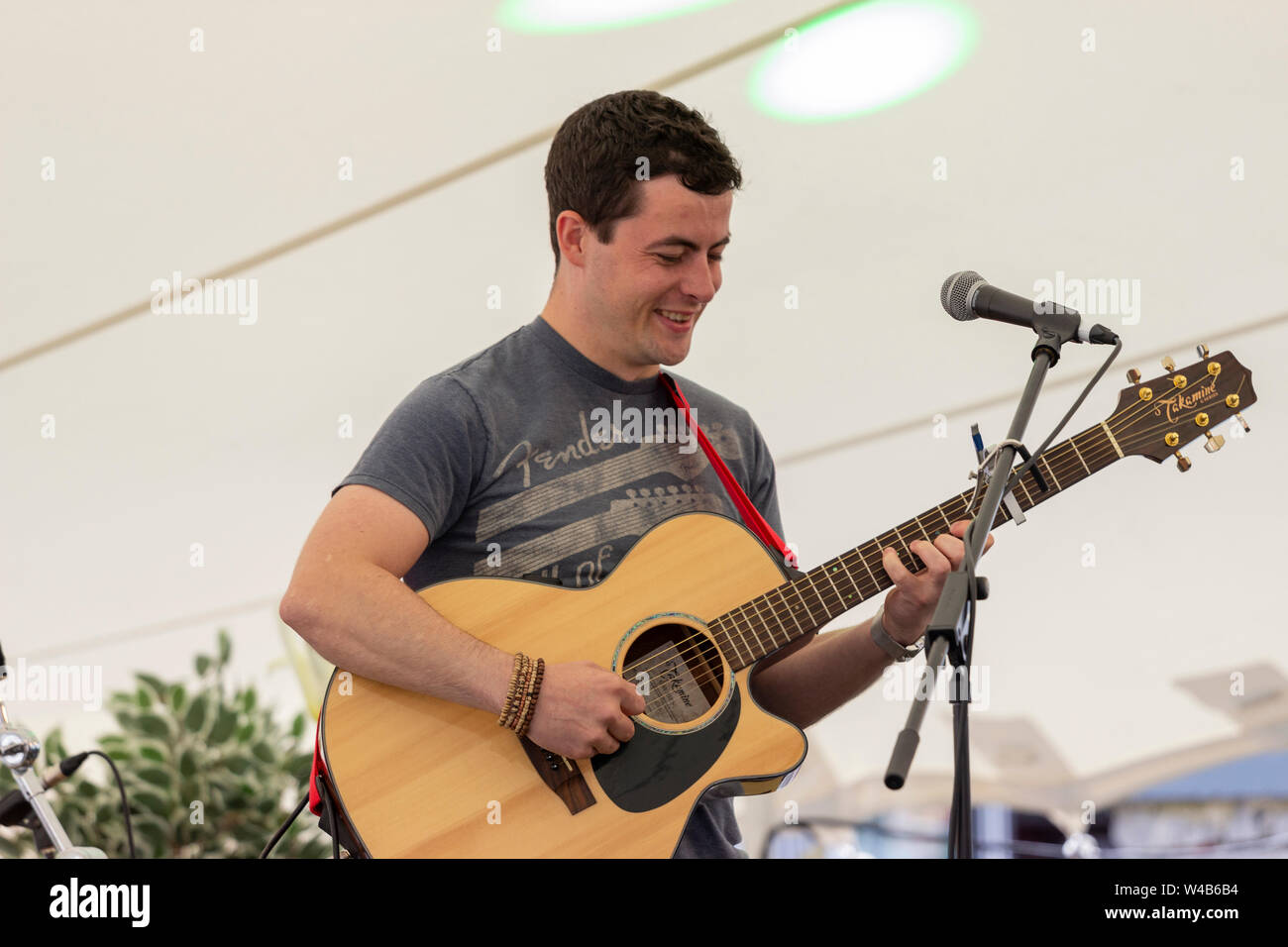 Conor Ward is a singer/songwriter from Co. Mayo in the West of Ireland ...