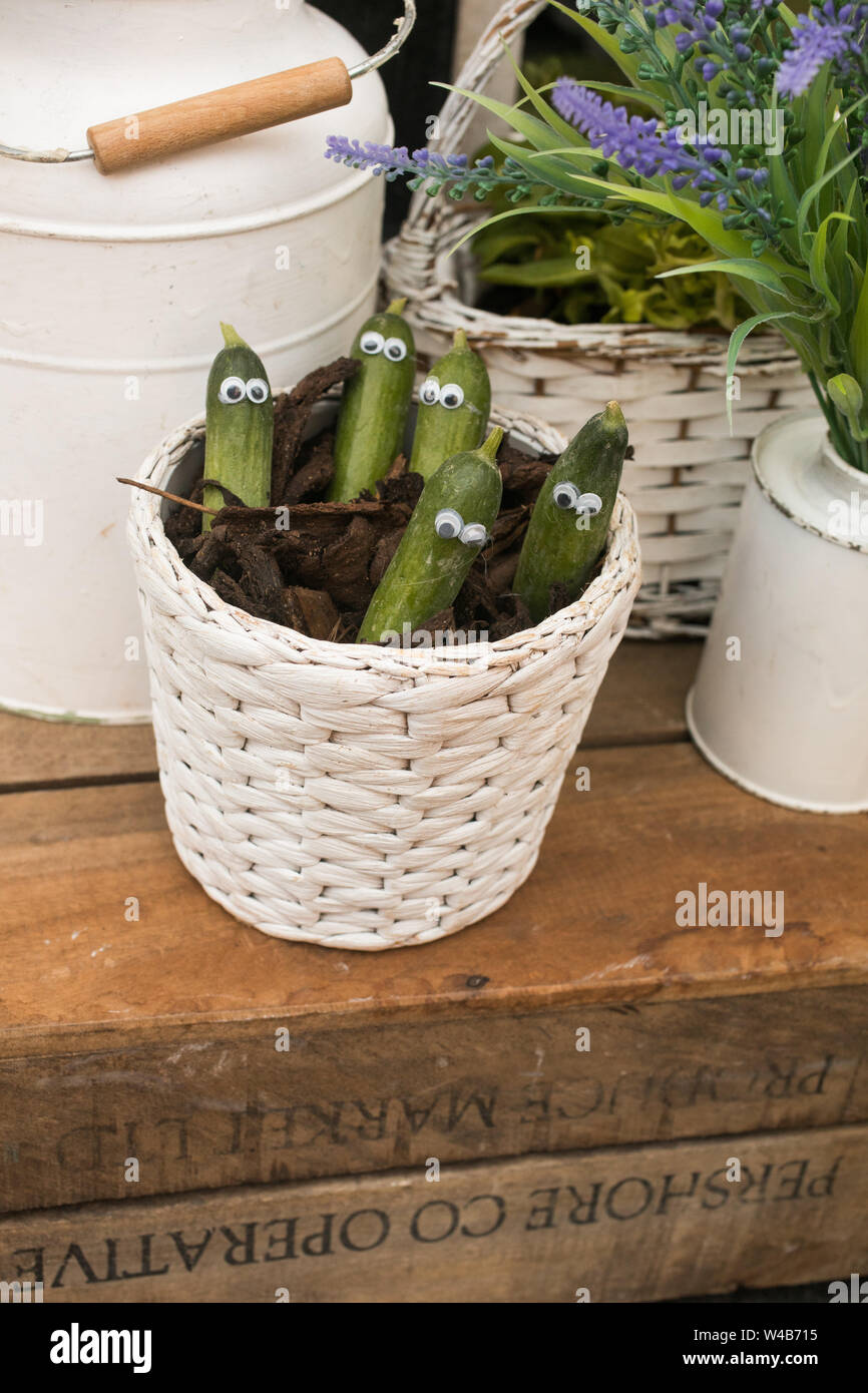 Baby vegetables hi-res stock photography and images - Alamy