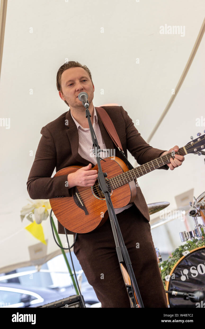 Darragh O’Dea is a songwriter known for his narrative lyrics and ...