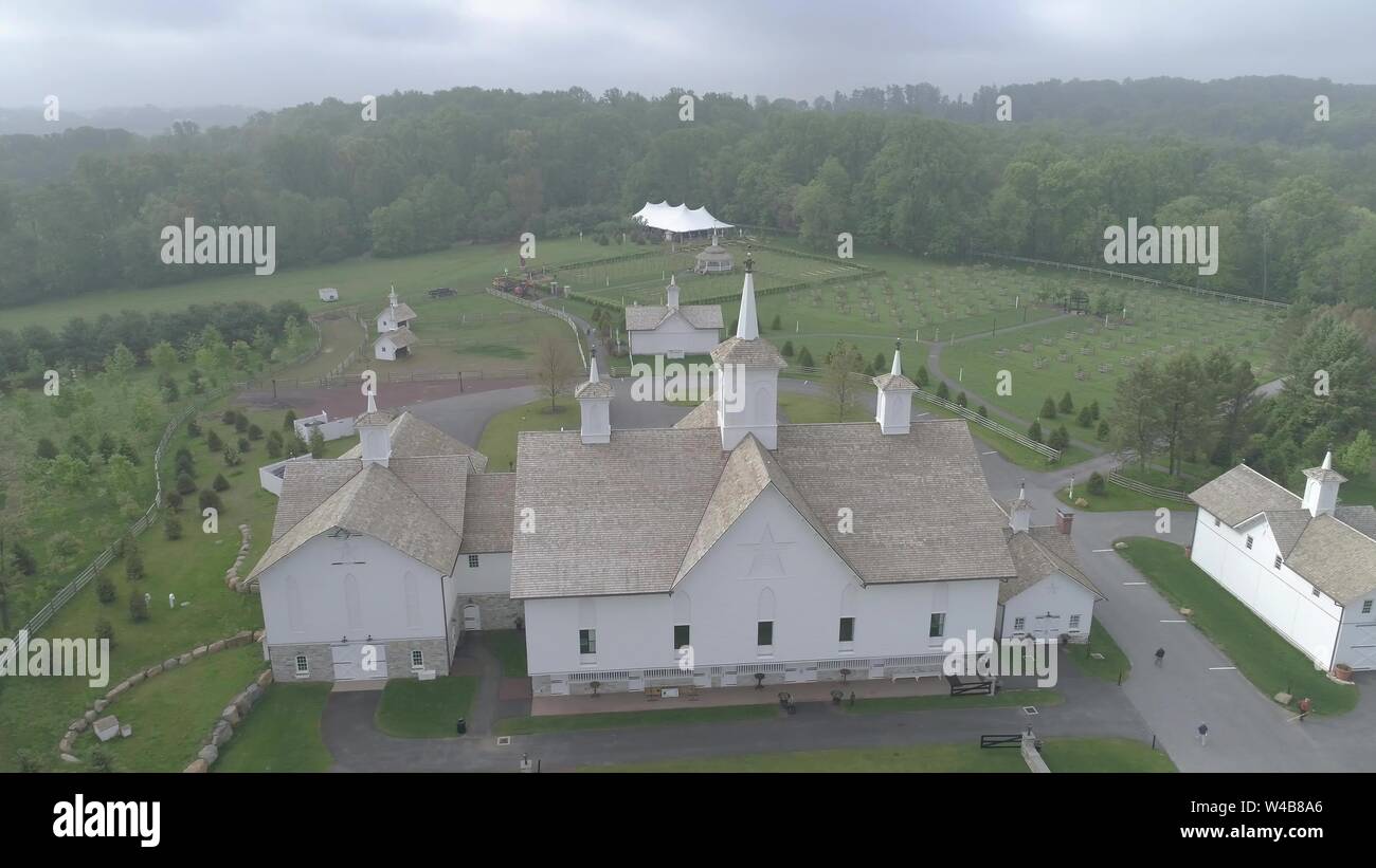 Barns foundation hi-res stock photography and images - Alamy