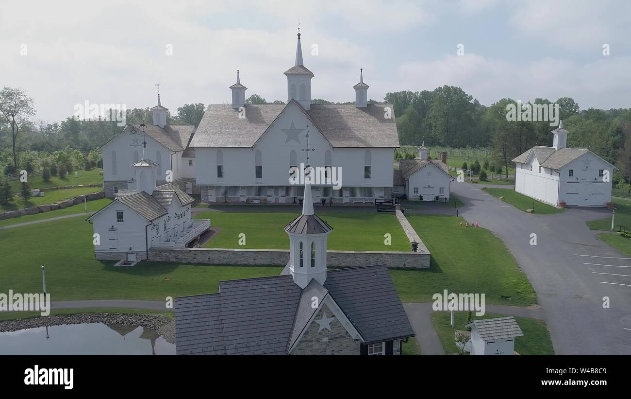 Barns foundation hi-res stock photography and images - Alamy