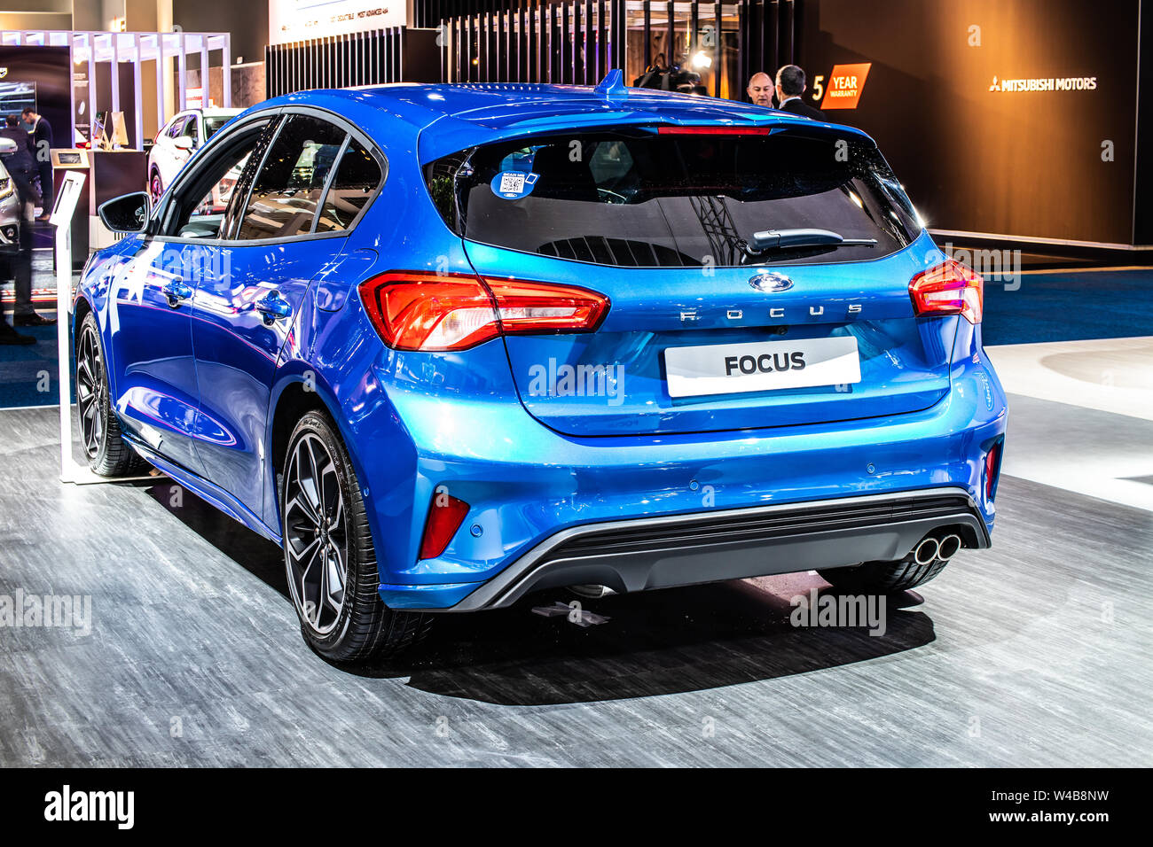 Blue ford focus hi-res stock photography and images - Alamy