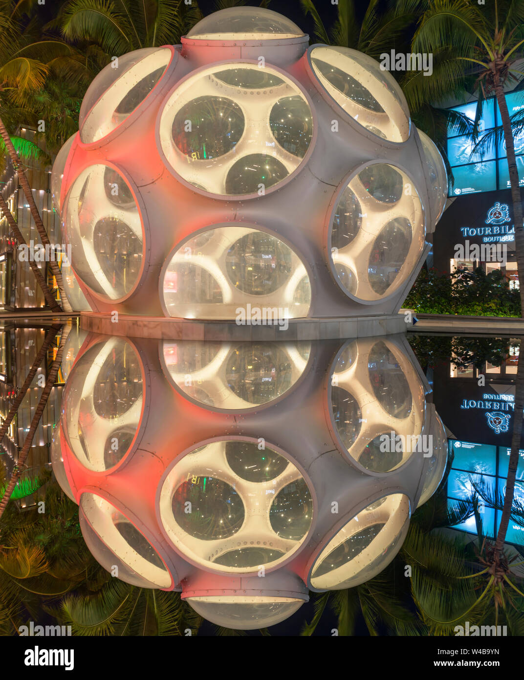 Buckminster fuller dome hi-res stock photography and images - Alamy