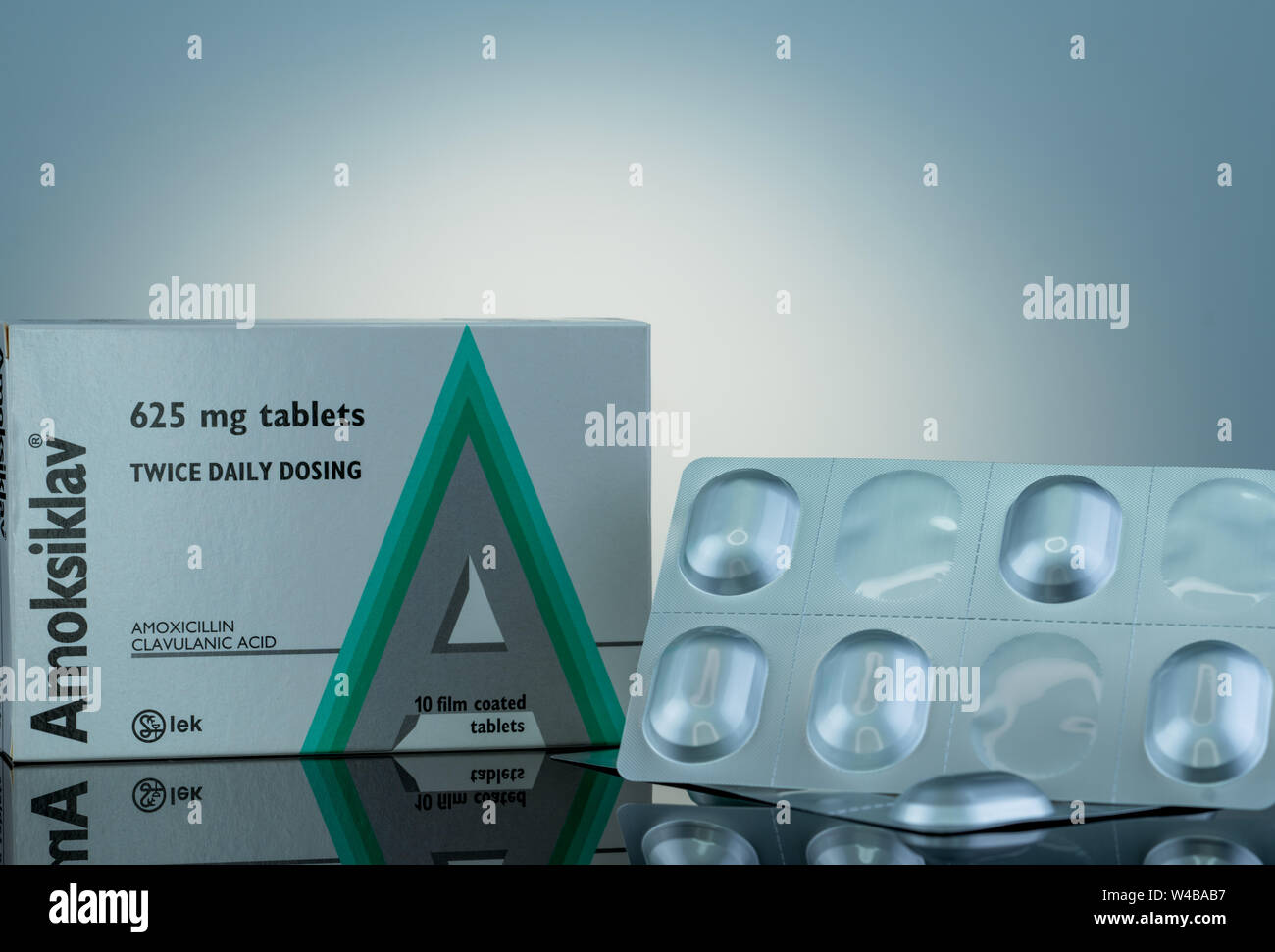 Amoxicillin clavulanic acid hi-res stock photography and images - Alamy