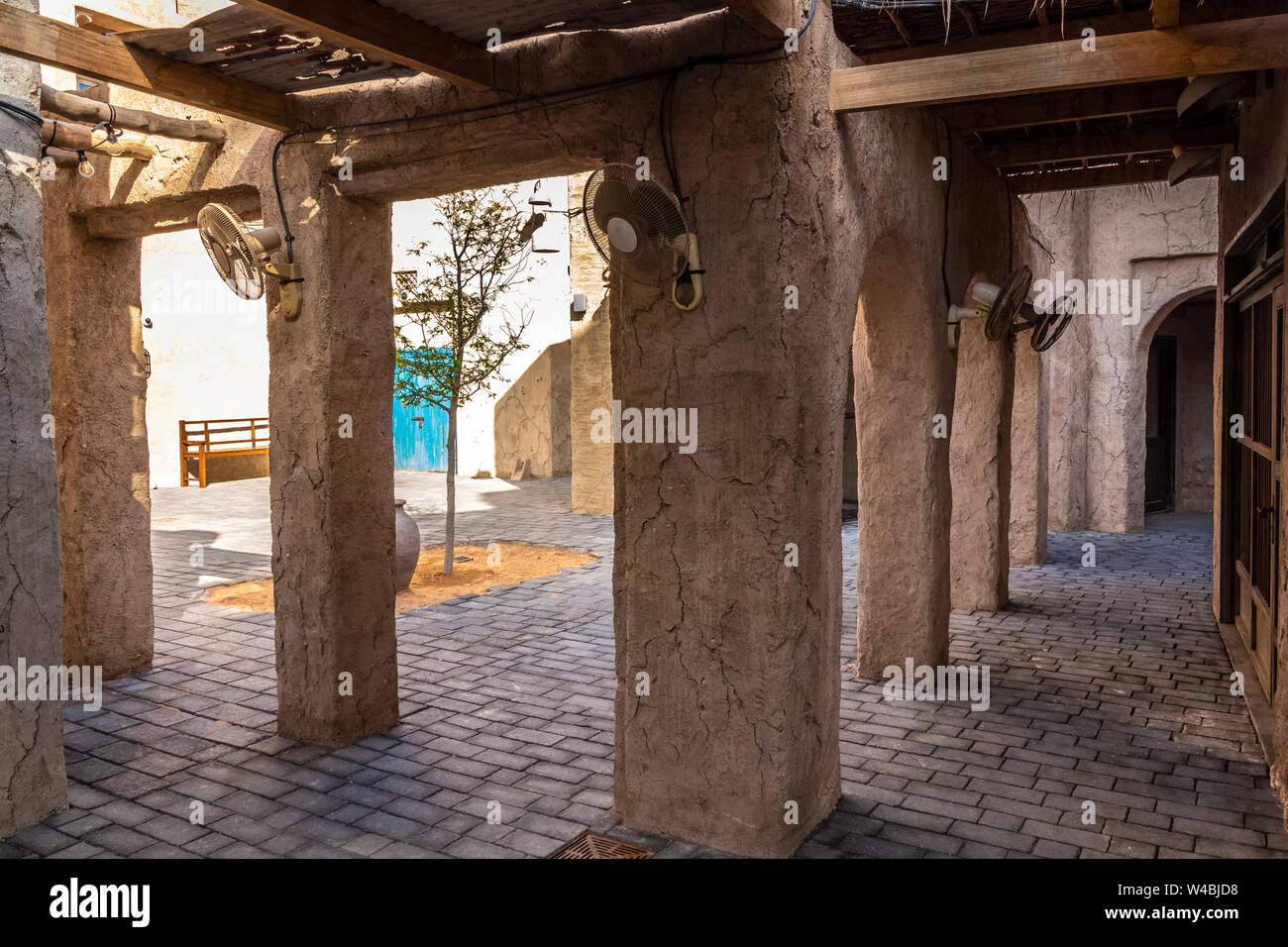 Architecture of buildings in the Arab style Stock Photo - Alamy