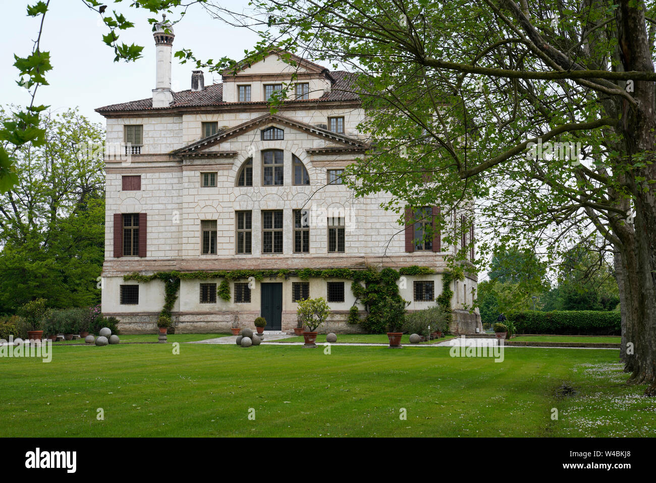 Garden side Villa Foscari called La Malcontenta, architect Andrea ...