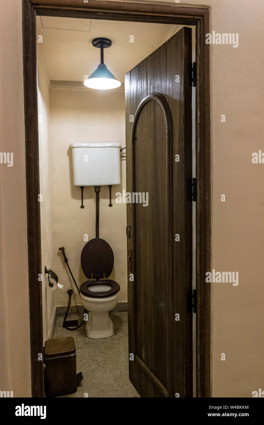 Toilet cistern tank hi-res stock photography and images - Alamy