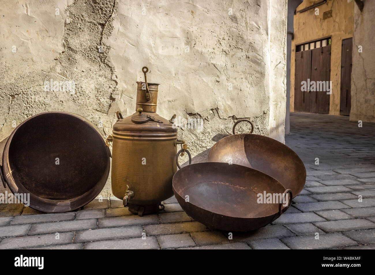 Uae traditional crafts hi-res stock photography and images - Alamy