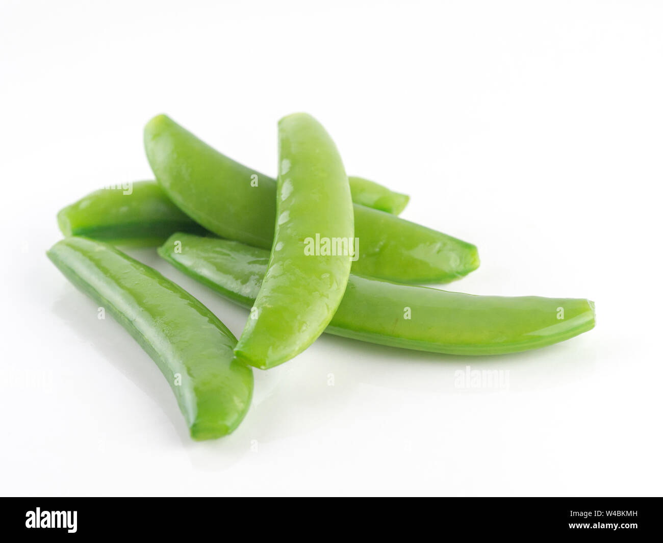 Sugar snap green peas seed cooking garden peas hi-res stock photography ...