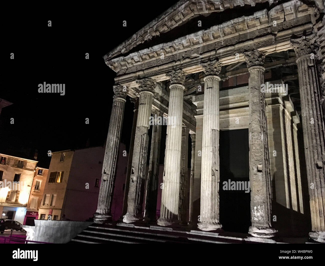 Ruines romaines hi-res stock photography and images - Alamy