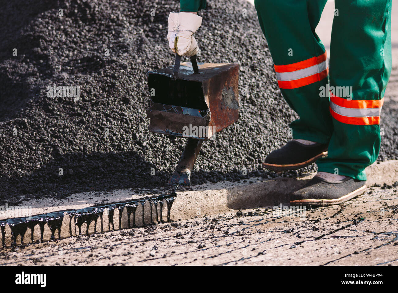 Steam shovels building road hi-res stock photography and images - Alamy