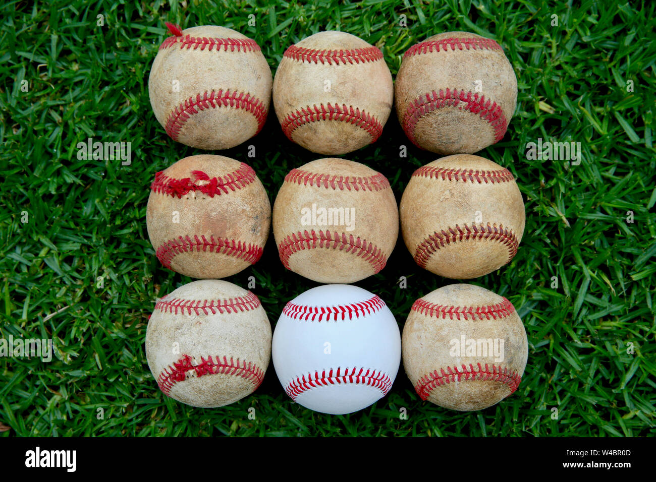 Center fielder hi-res stock photography and images - Alamy