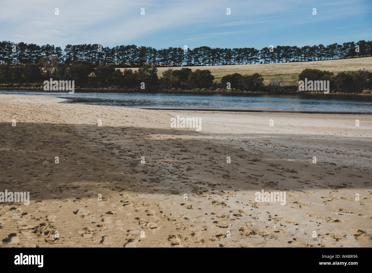 sunny Australian beach in Cremorne, Tasmania looking beautiful and ...