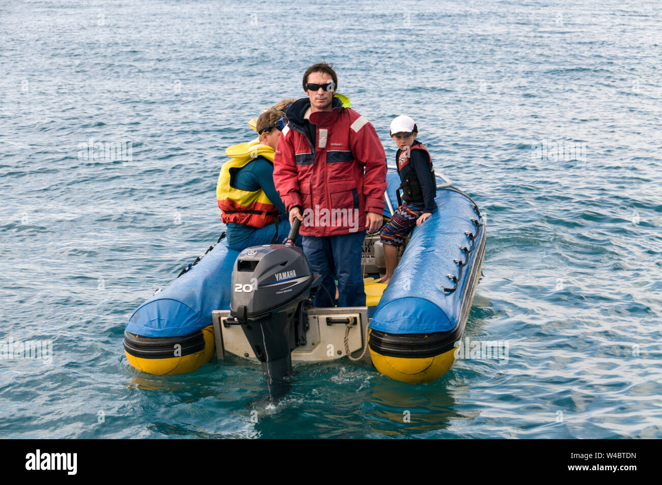 Rubber dingy hi-res stock photography and images - Alamy