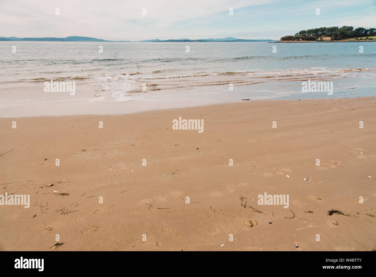 Cremorne beach hi-res stock photography and images - Alamy