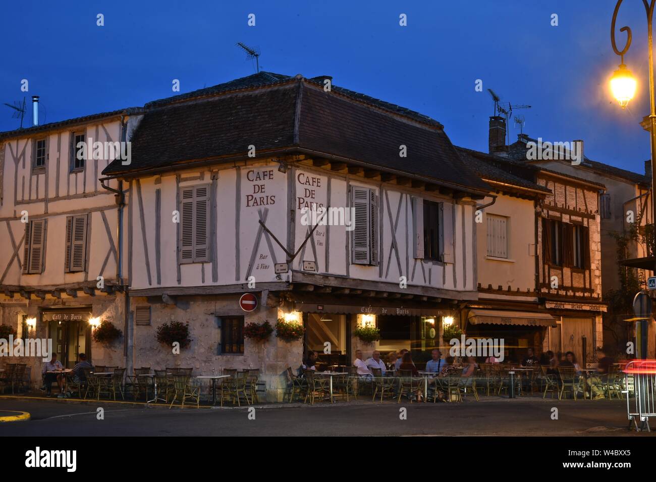 Eymet village hi-res stock photography and images - Alamy