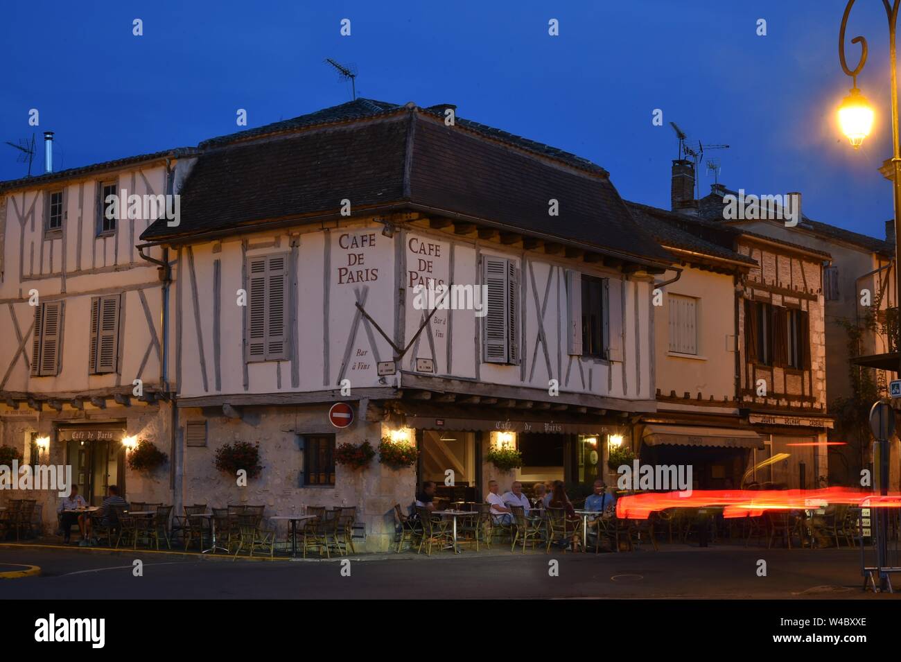 Eymet village hi-res stock photography and images - Alamy