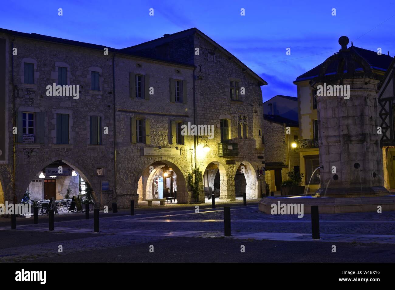 Eymet village hi-res stock photography and images - Alamy