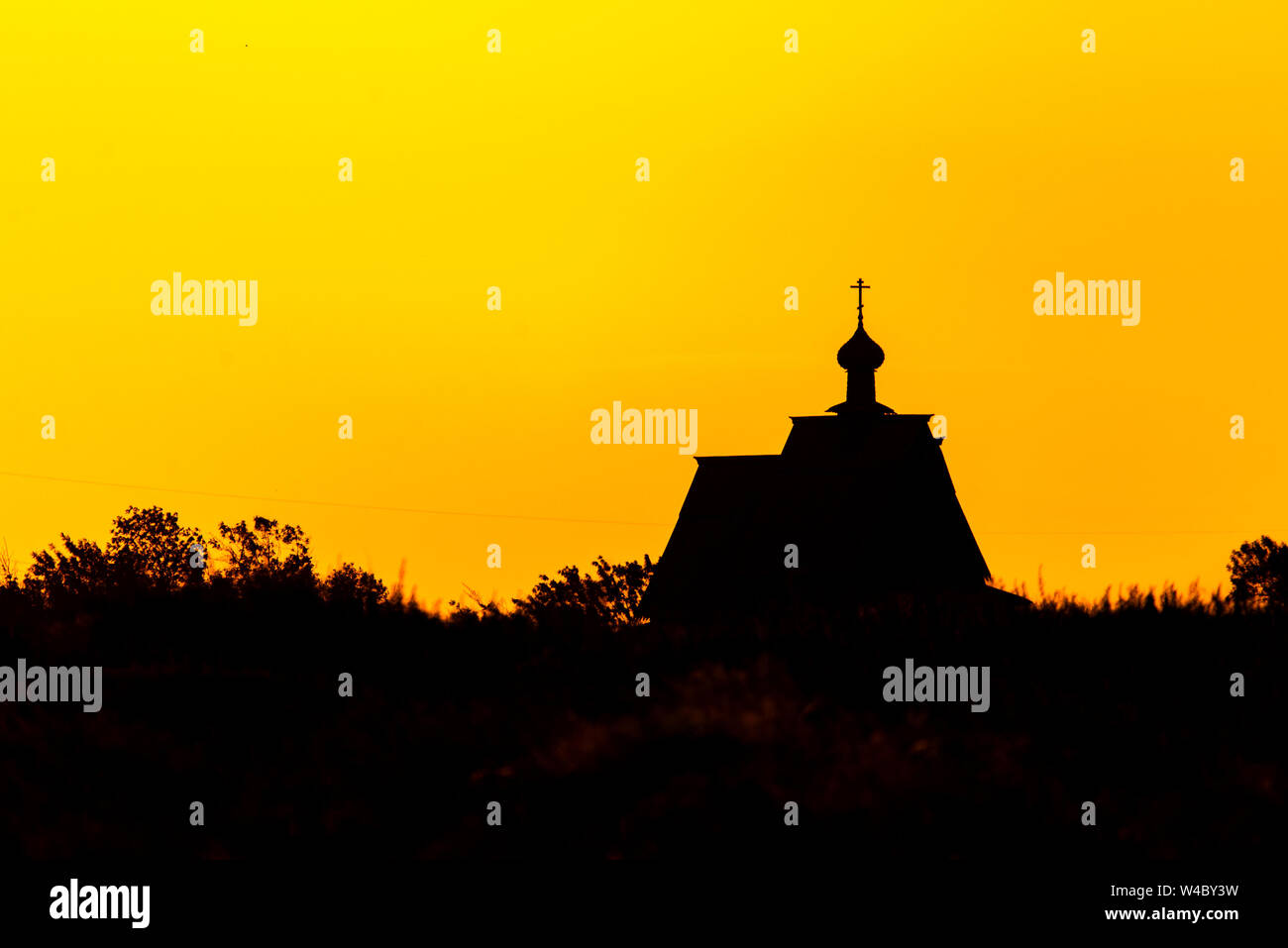Sunset church cross silhouette in sunset sky clouds. Sunset church ...