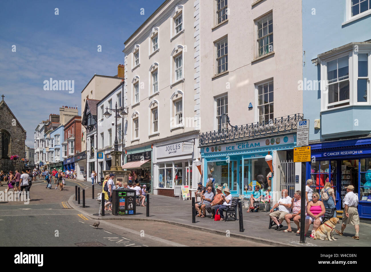 The Welsh coastal town of Tenby, Pembrokeshire, Wales, UK Stock Photo ...