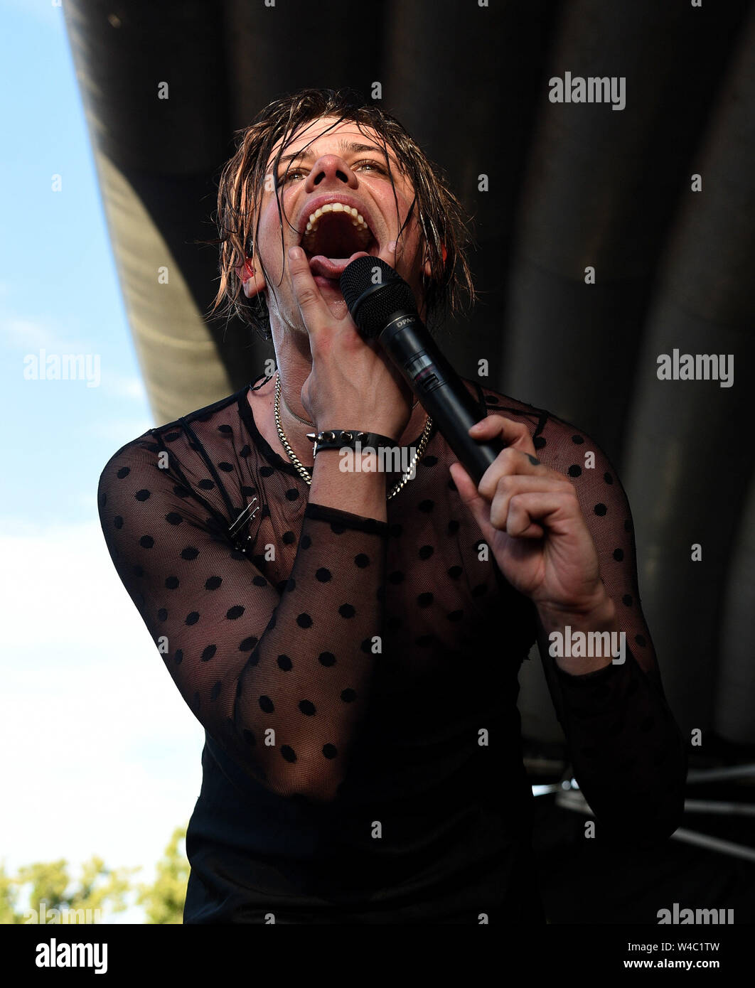 Yungblud tour hi-res stock photography and images - Alamy