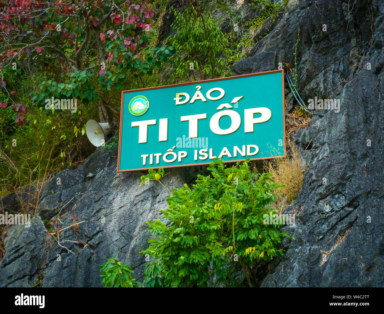 Ti top island hi-res stock photography and images - Alamy