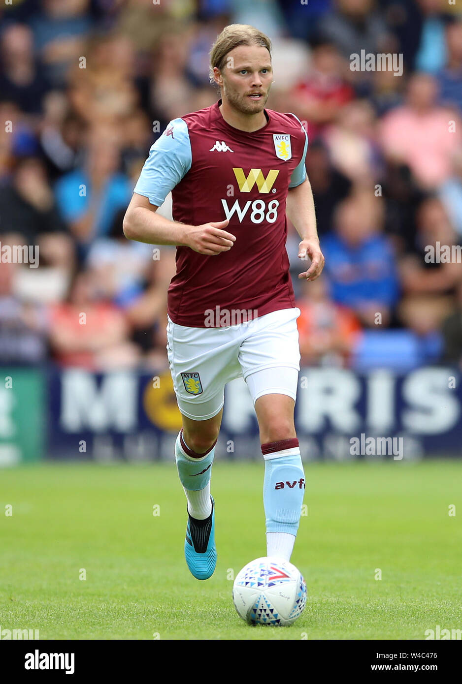 Aston villas birkir bjarnason hi-res stock photography and images - Alamy