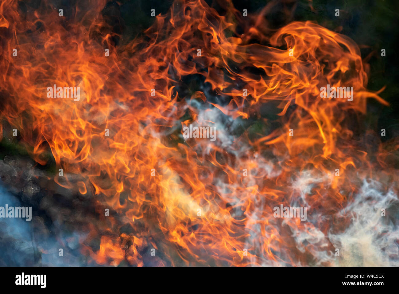 Flames and smoke, fire background Stock Photo - Alamy