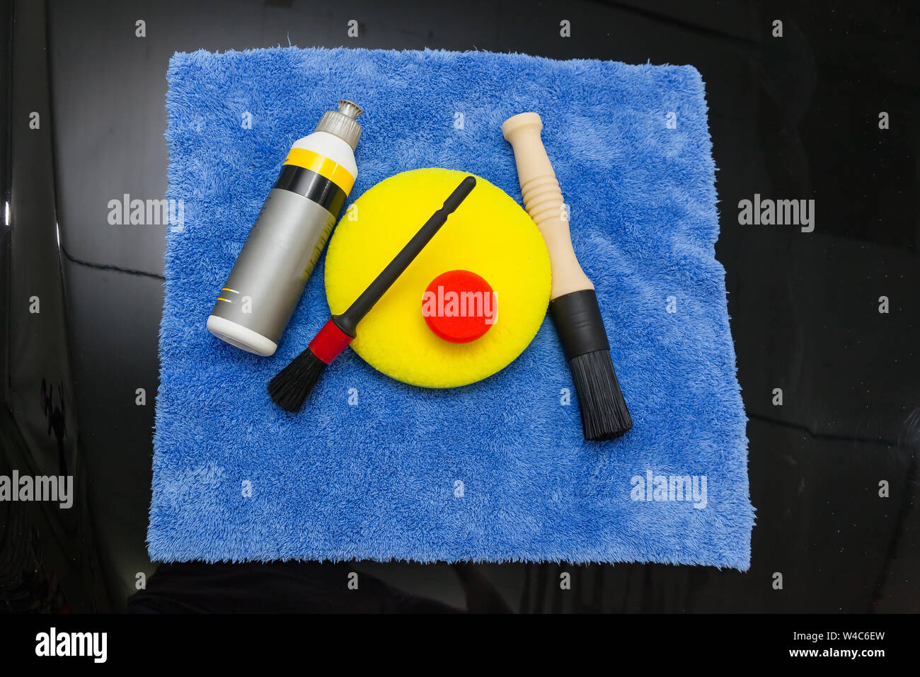 Polishing armor hi-res stock photography and images - Alamy