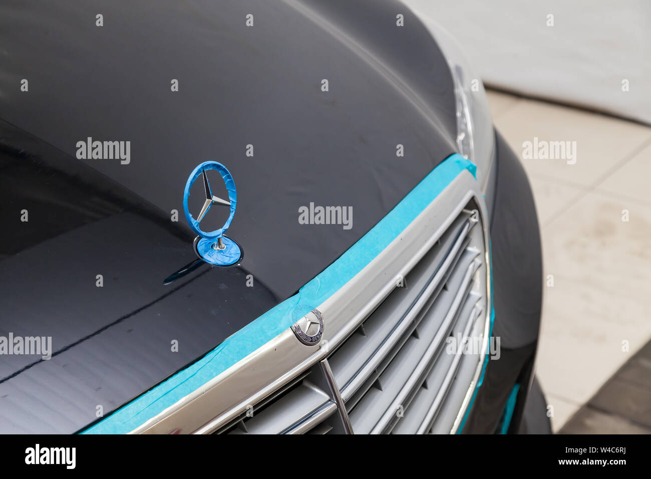 Rag on a car hood hi-res stock photography and images - Alamy