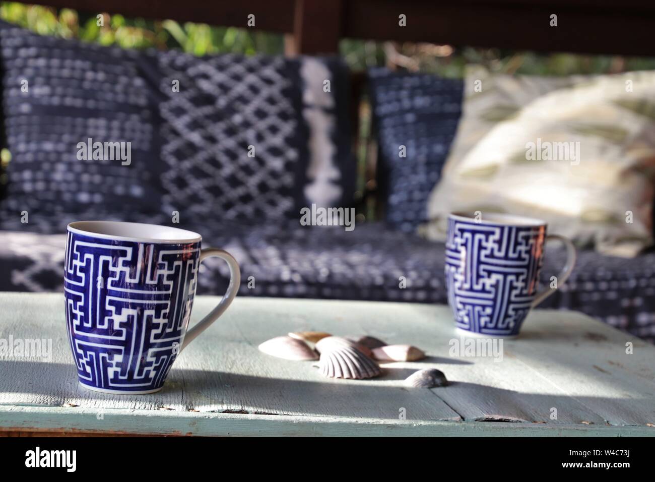 Blue shell pattern hi-res stock photography and images - Alamy