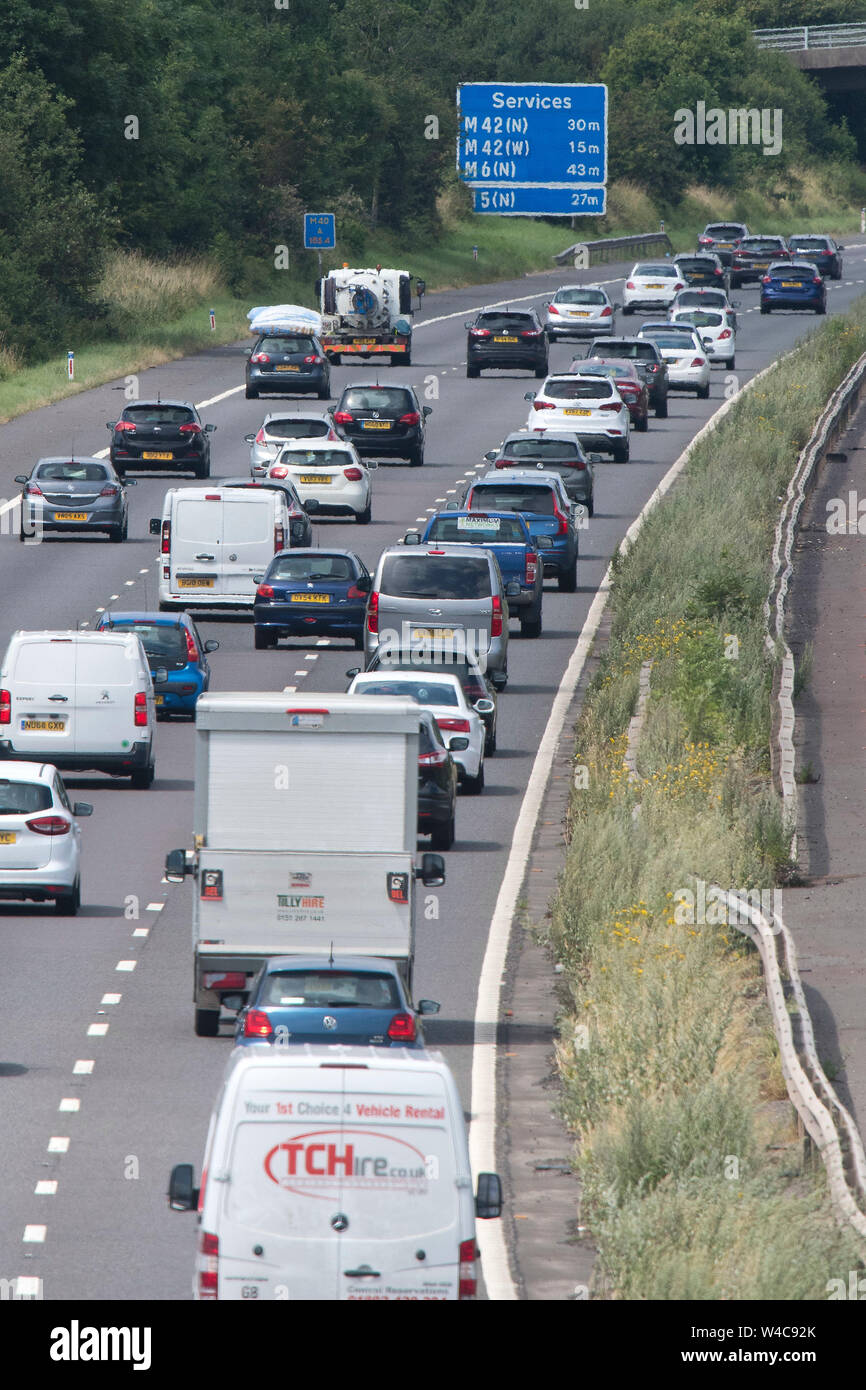 Heavy traffic on the M40 Motorway nr Warwick as the busiest summer ...