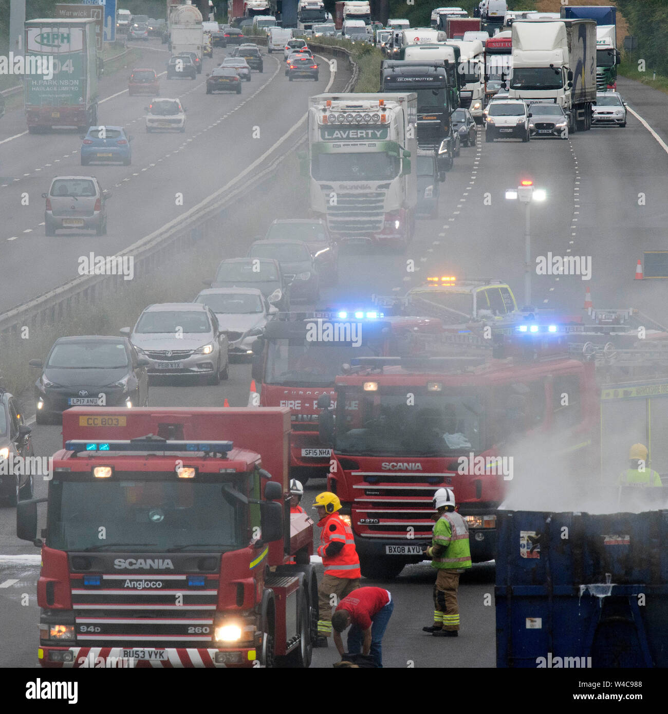 Lorry On M40 Motorway Uk High Resolution Stock Photography and Images ...
