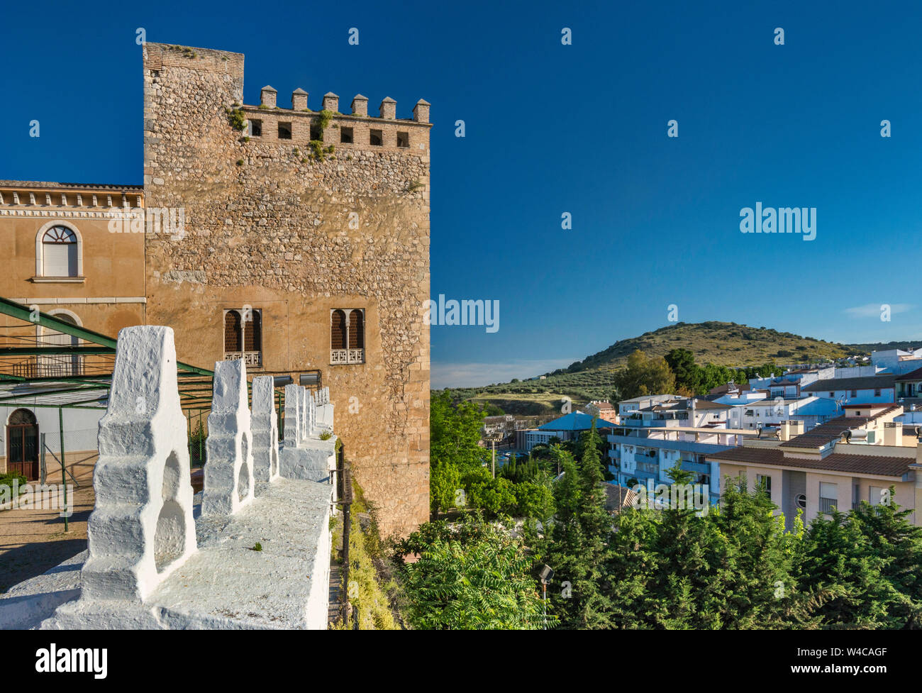 Tower and battlement parapet hi-res stock photography and images - Alamy