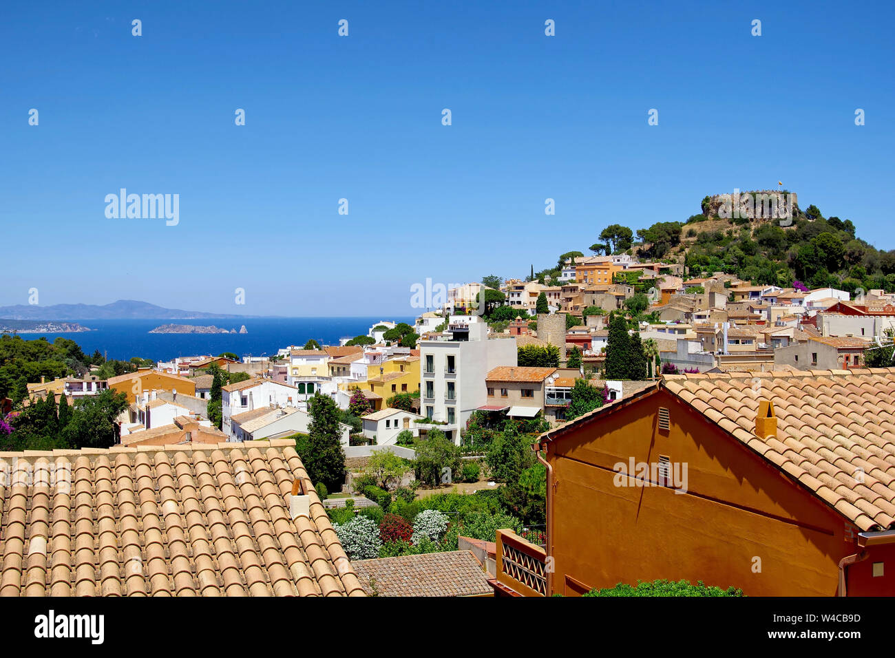 Spain coast village hi-res stock photography and images - Alamy
