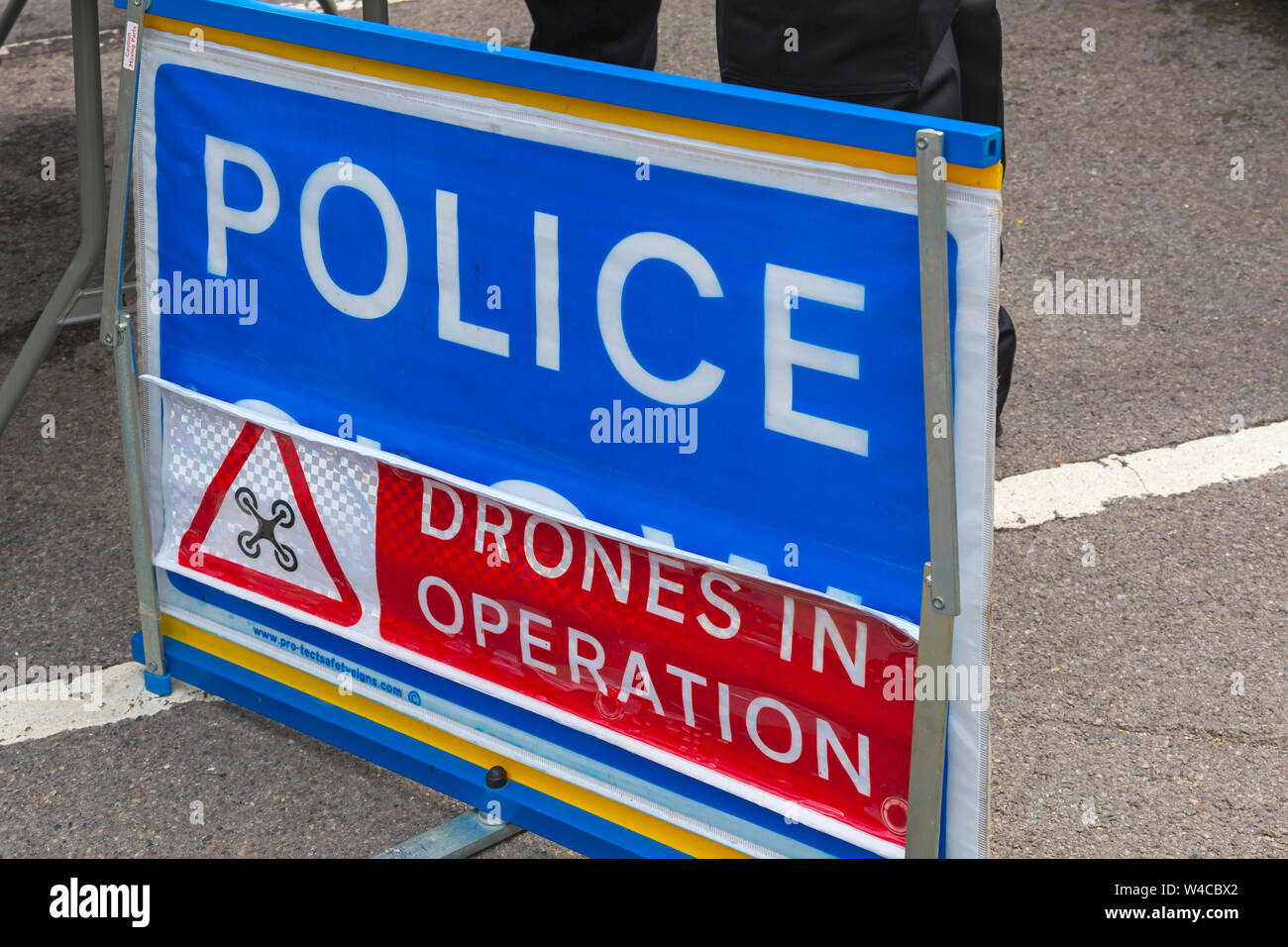 Drones in operation sign hi-res stock photography and images - Alamy