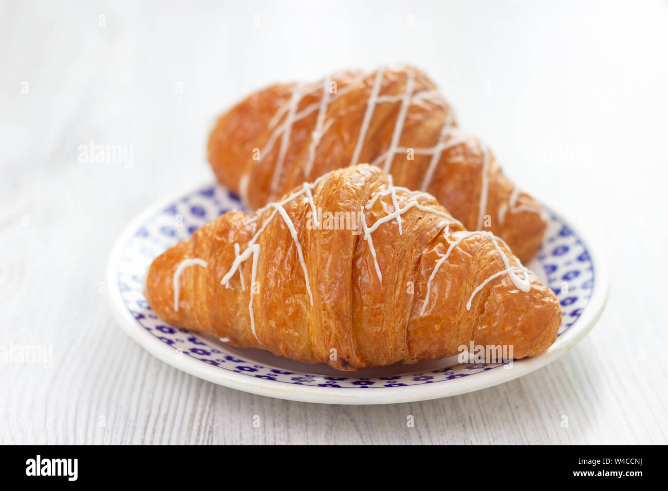 Croissants on a plate hi-res stock photography and images - Alamy
