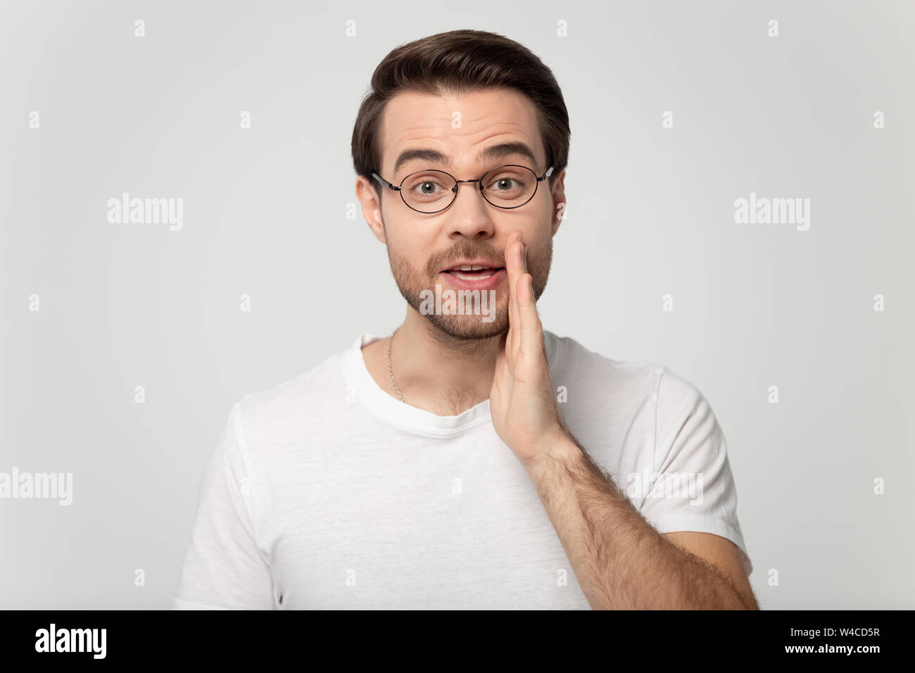 Body talk language hi-res stock photography and images - Alamy
