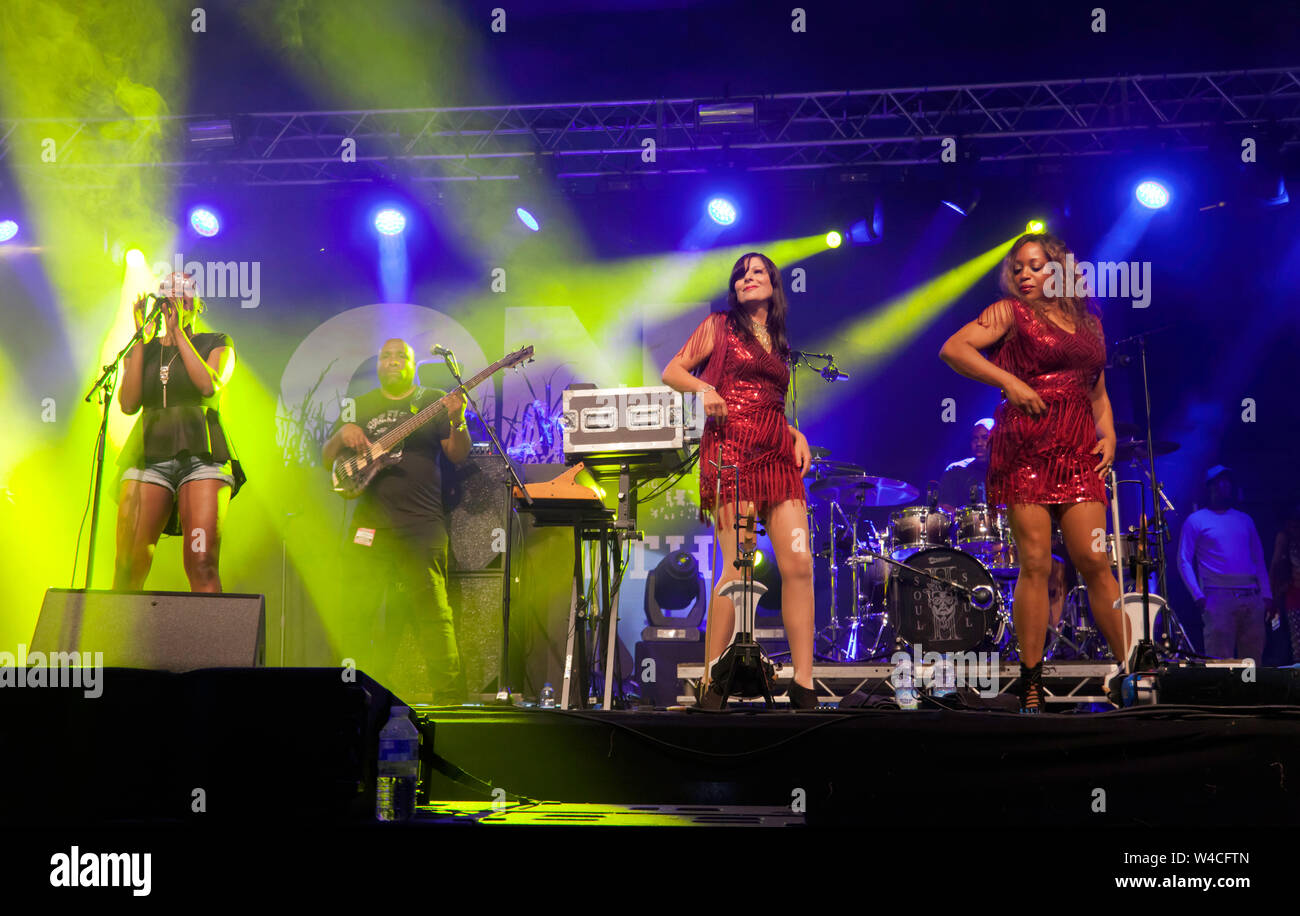 Soul Ii Soul High Resolution Stock Photography and Images - Alamy