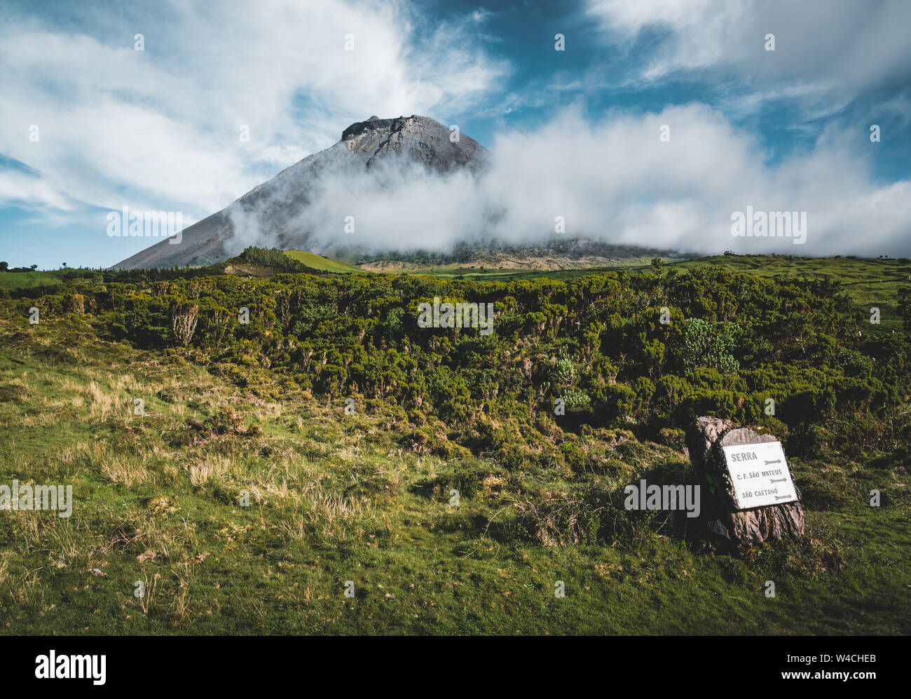 Straight EN3 longitudinal road northeast of Mount Pico and the ...