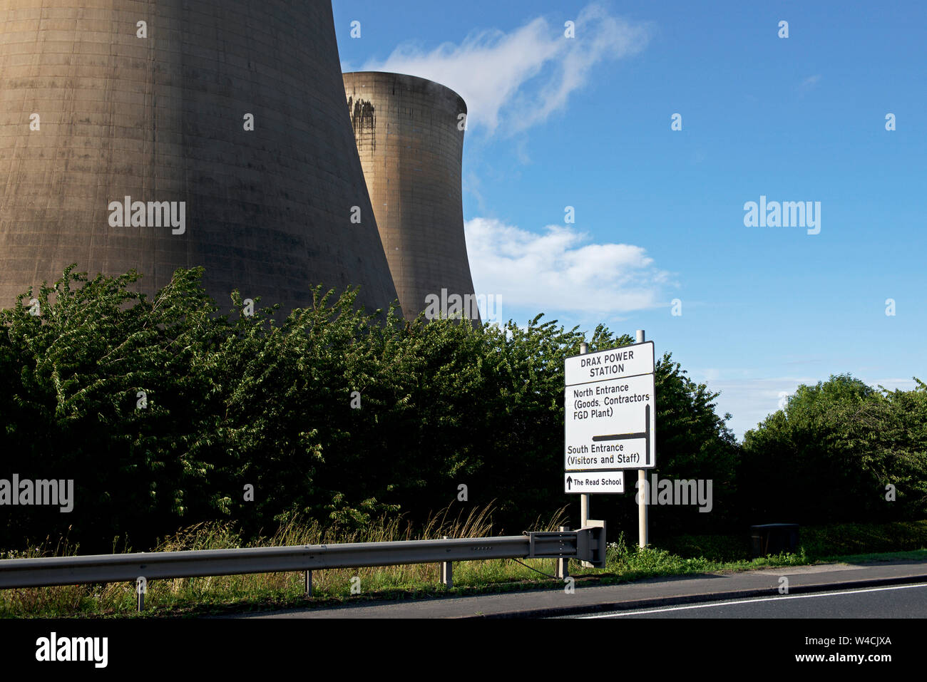 Yorkshire power plant hi-res stock photography and images - Alamy