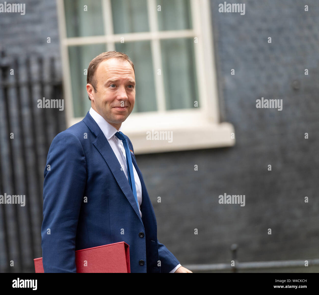 Matt hancock mp hi-res stock photography and images - Alamy